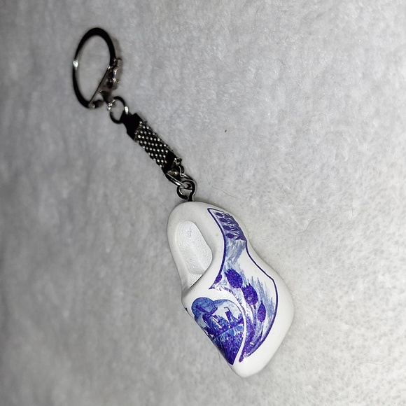 Accessories | Holland Ceramic Clog Shoe Keychain With Tulips | Poshmark